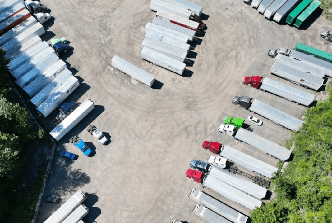 Tractor & Trailer Parking in Seattle, Washington - Find Truck Parking
