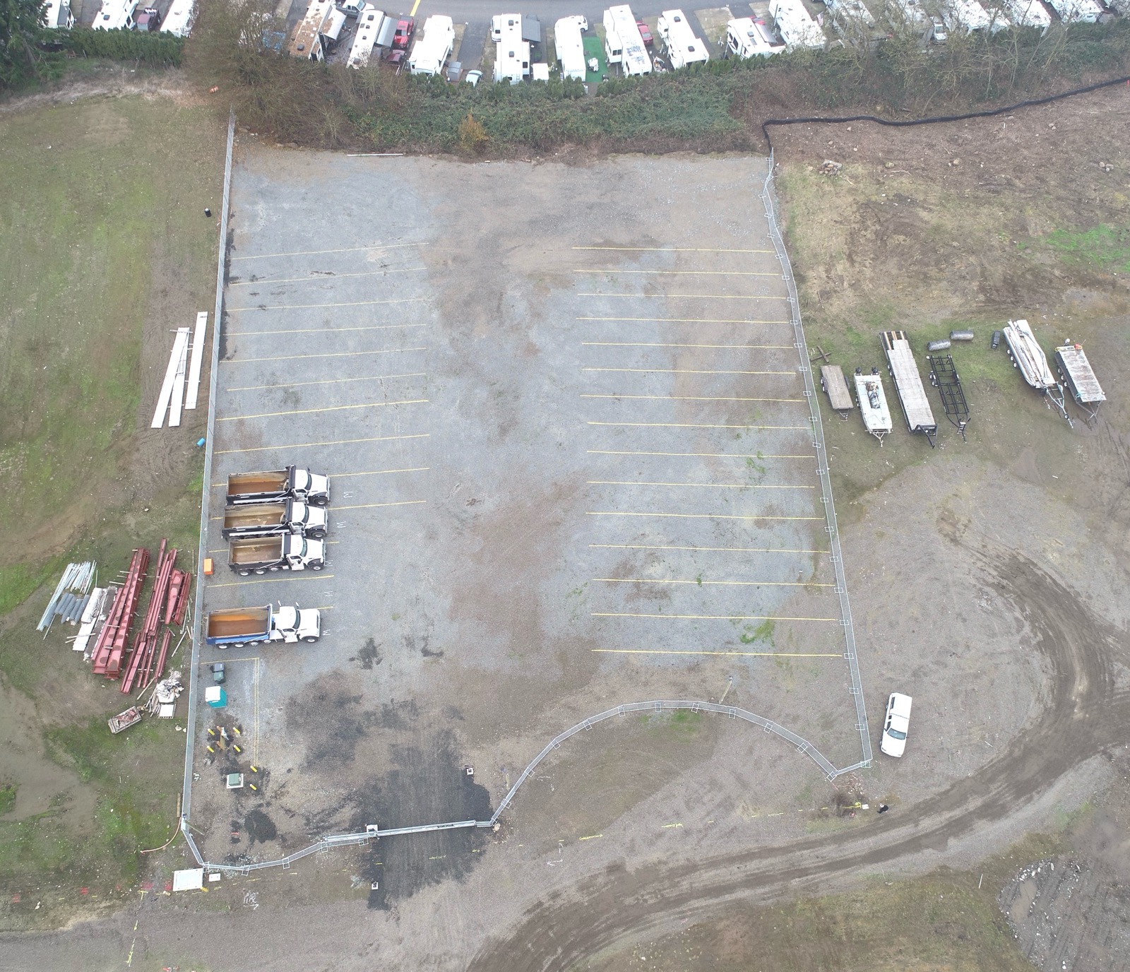 Semi Tractor Trailer Parking Storage in Canby Oregon - Find Truck Parking